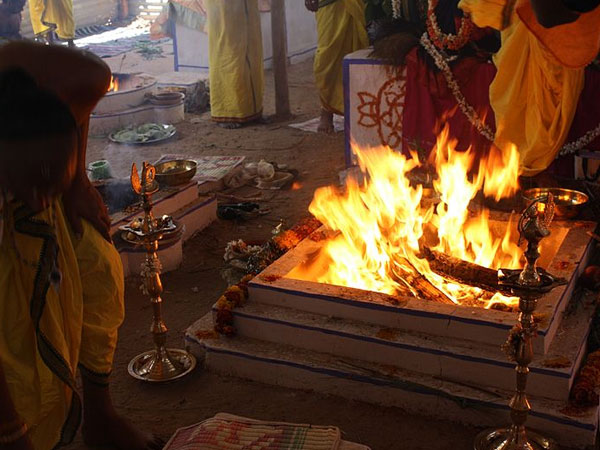 Benefits of Homam:ఏ హోమం వల్ల ఎలాంటి ఫలితమొస్తుందో తెలుసా... | Benefits ...